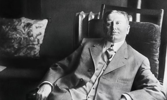 Unwrapping Love and Sacrifice: Delve into O. Henry's 'The Gift of the ...